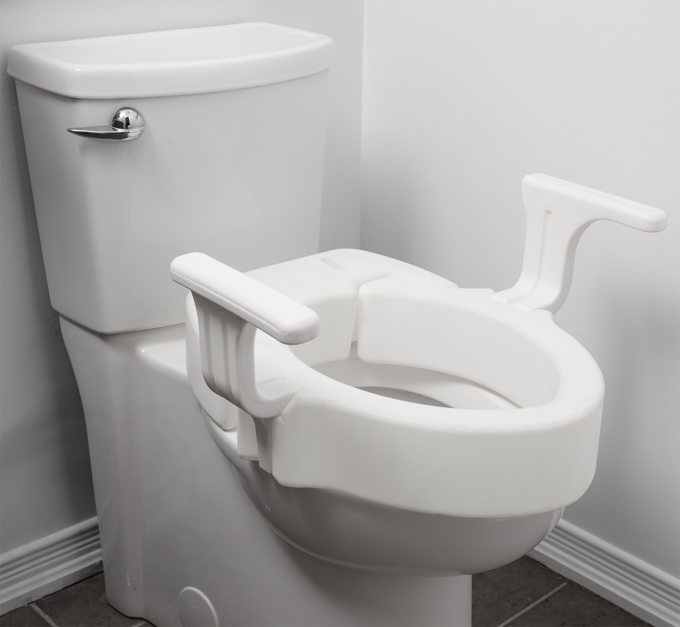 4" Hinged Raised Toilet Seat w/Handles – Walton Medical